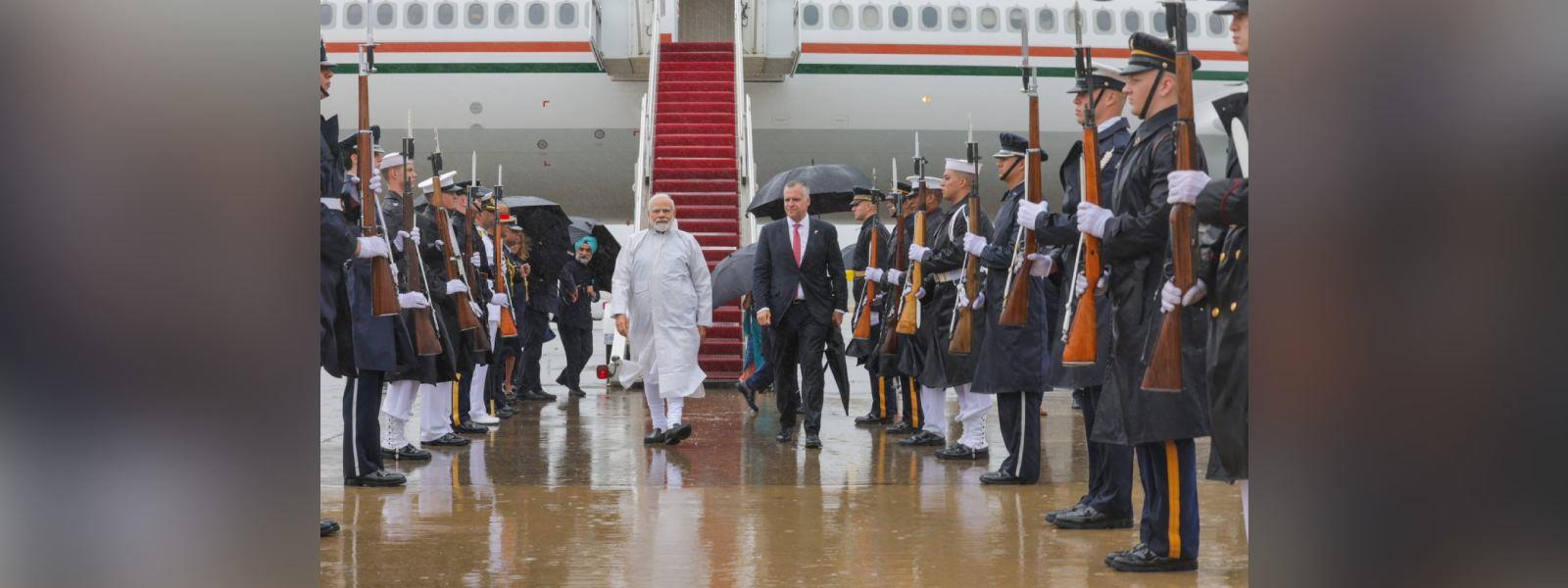 Prime Minister Shri Narendra Modi accorded a ceremonial welcome and guard of honour at the Joint ...