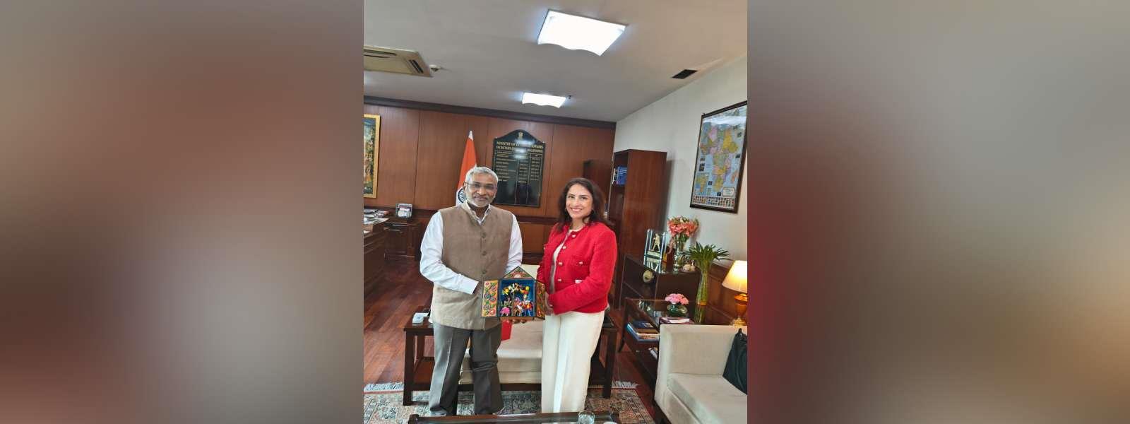 Secretary (ER) Shri Dammu Ravi met H.E. Ms. Teresa Stella Mera Gómez ...