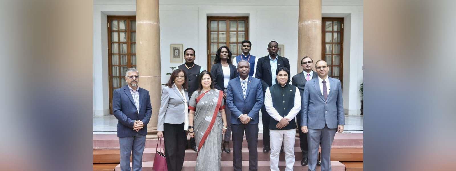 Minister of State for External Affairs Smt. Meenakashi Lekhi met H.E ...