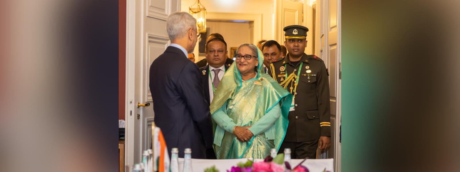 External Affairs Minister Dr. S. Jaishankar called on H.E. Ms. Sheikh ...