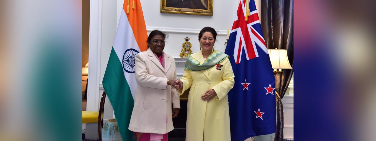 President Smt. Droupadi Murmu met H.E. Dame Cindy Kiro, Governor ...