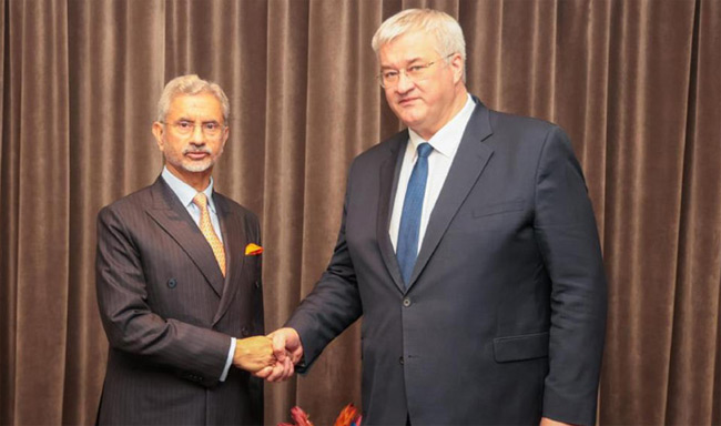 External Affairs Minister Dr. S. Jaishankar met H.E. Mr. Andrii Sybiha ...