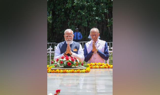 Prime Minister Shri Narendra Modi accompanied by Prime Minister of ...