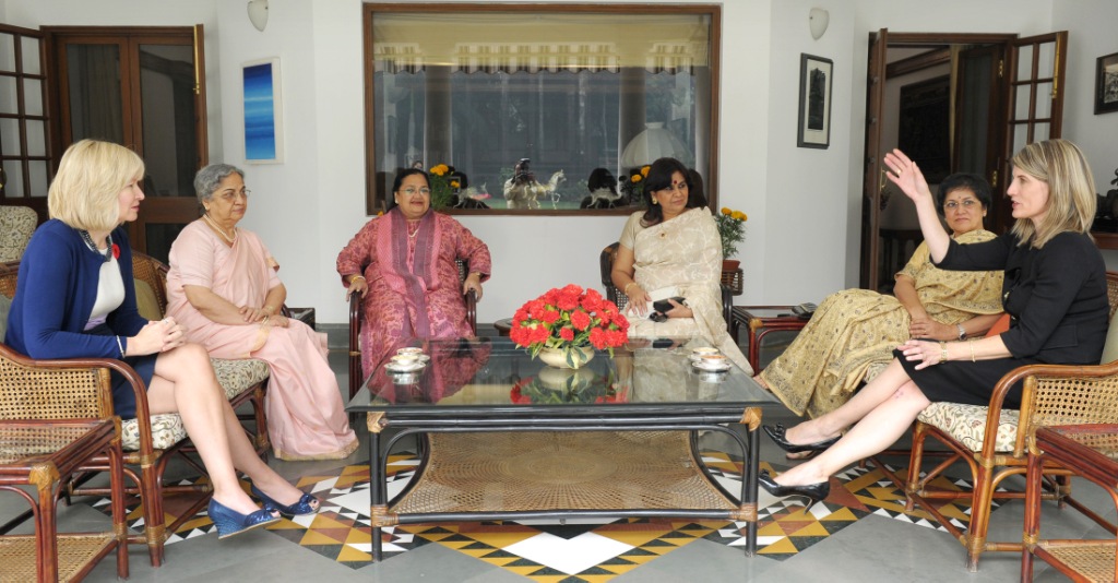 MEA | Photo Features : Photos